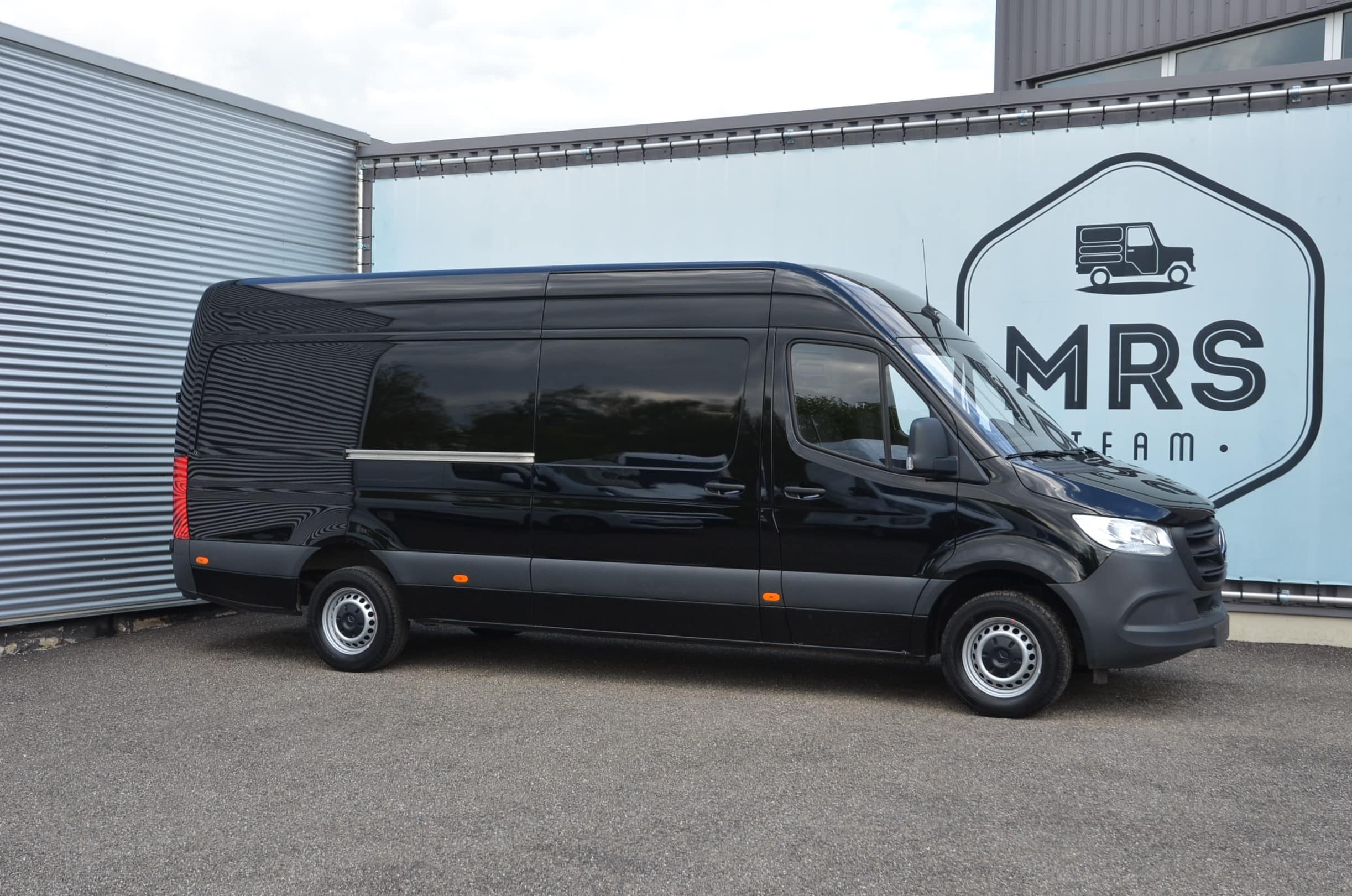 Mercedes Sprinter - MRS Team